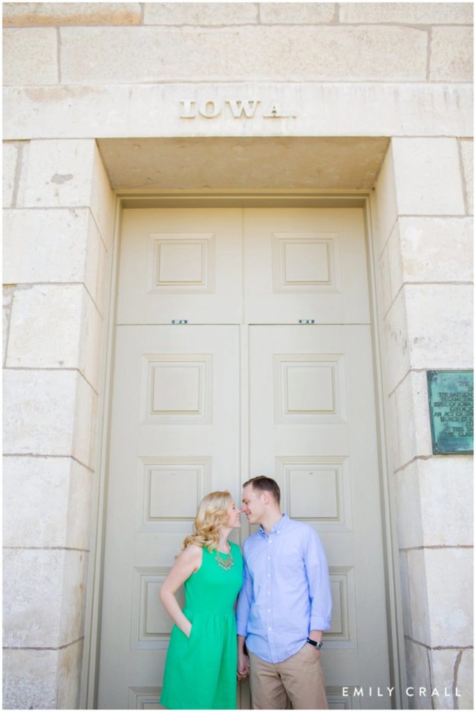 Iowa Old Capitol Engagement : Stephanie & Kurt