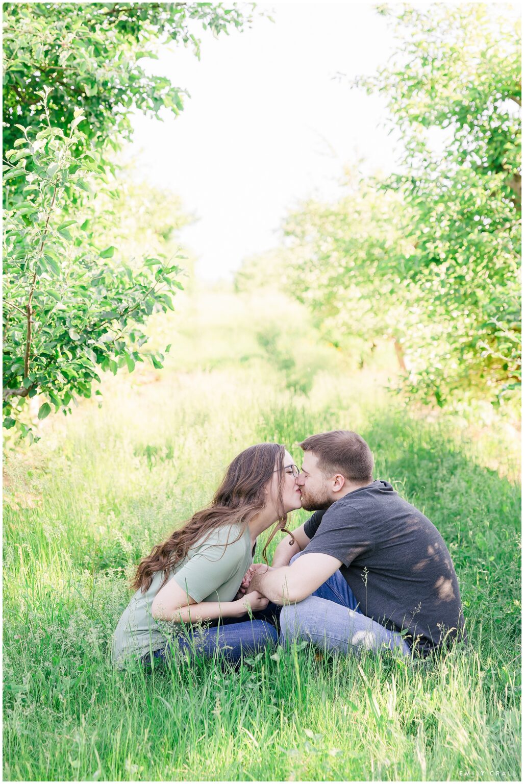 A Wilson's Orchard Spring Engagement Shoot